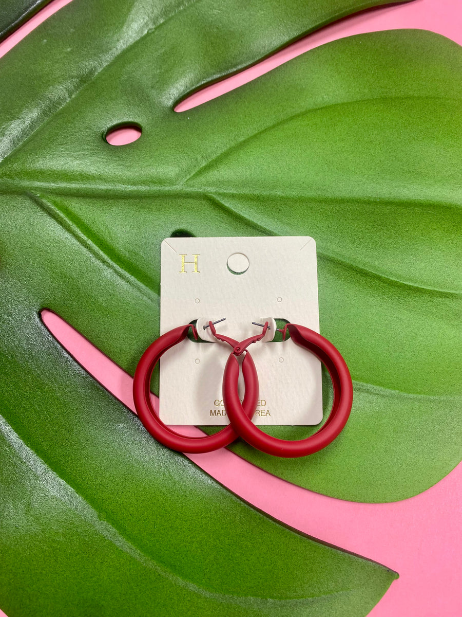 Metal Red Hoops – Glam Doll & Co.